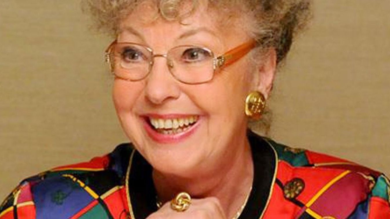 Dévényi Ildikó és a közönség kérdezi Fodor Zsókát