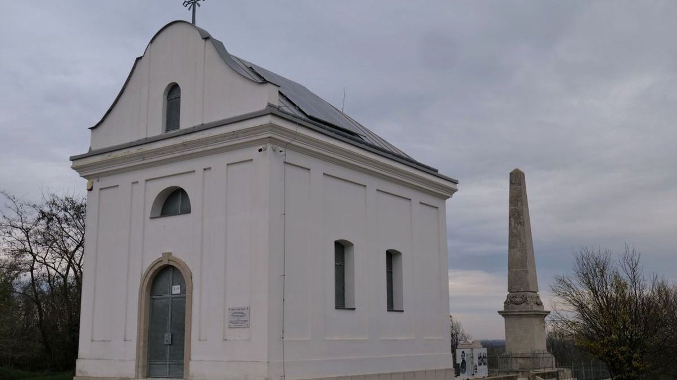 Ott a park, a régi szerelmek lábnyoma - Ercsi