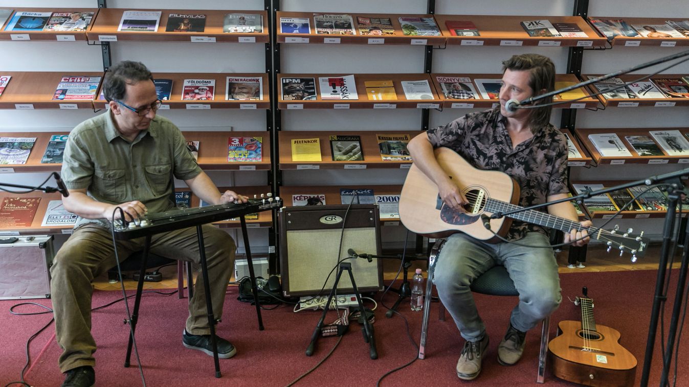 DUOL - Farkas Erik és Sad Julian Drogérie Band irodalmi estje a könyvtárban