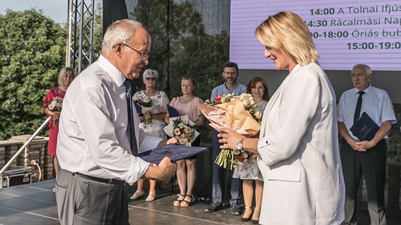 A korábbi válogatott Ferling Bernadettet sportdíjjal jutalmazták Rácalmáson