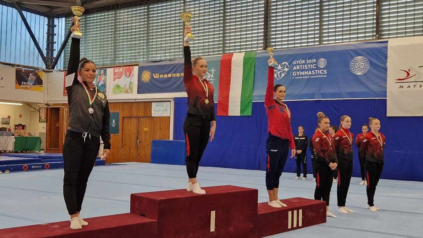 Mayer Gréta az összetett magyar bajnok, csapatban tarolt a DKSE