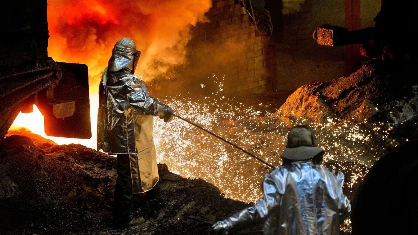 Dunaferr: a Duna Furnace dolgozói is átvették a felmondásukat