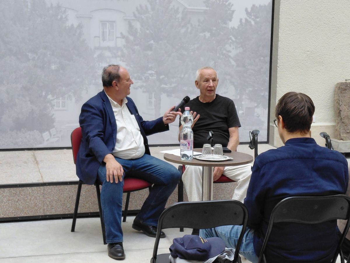 Az aranykorról mesélt a Dunaferr SE legendás elnöke, Szabó Dzsoni