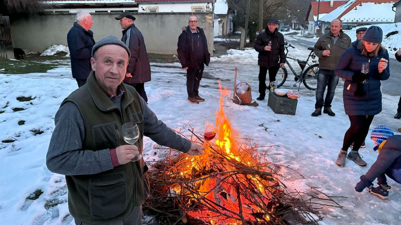 Vince-nap Dunaföldváron: megkezdődött a szőlős-boros év